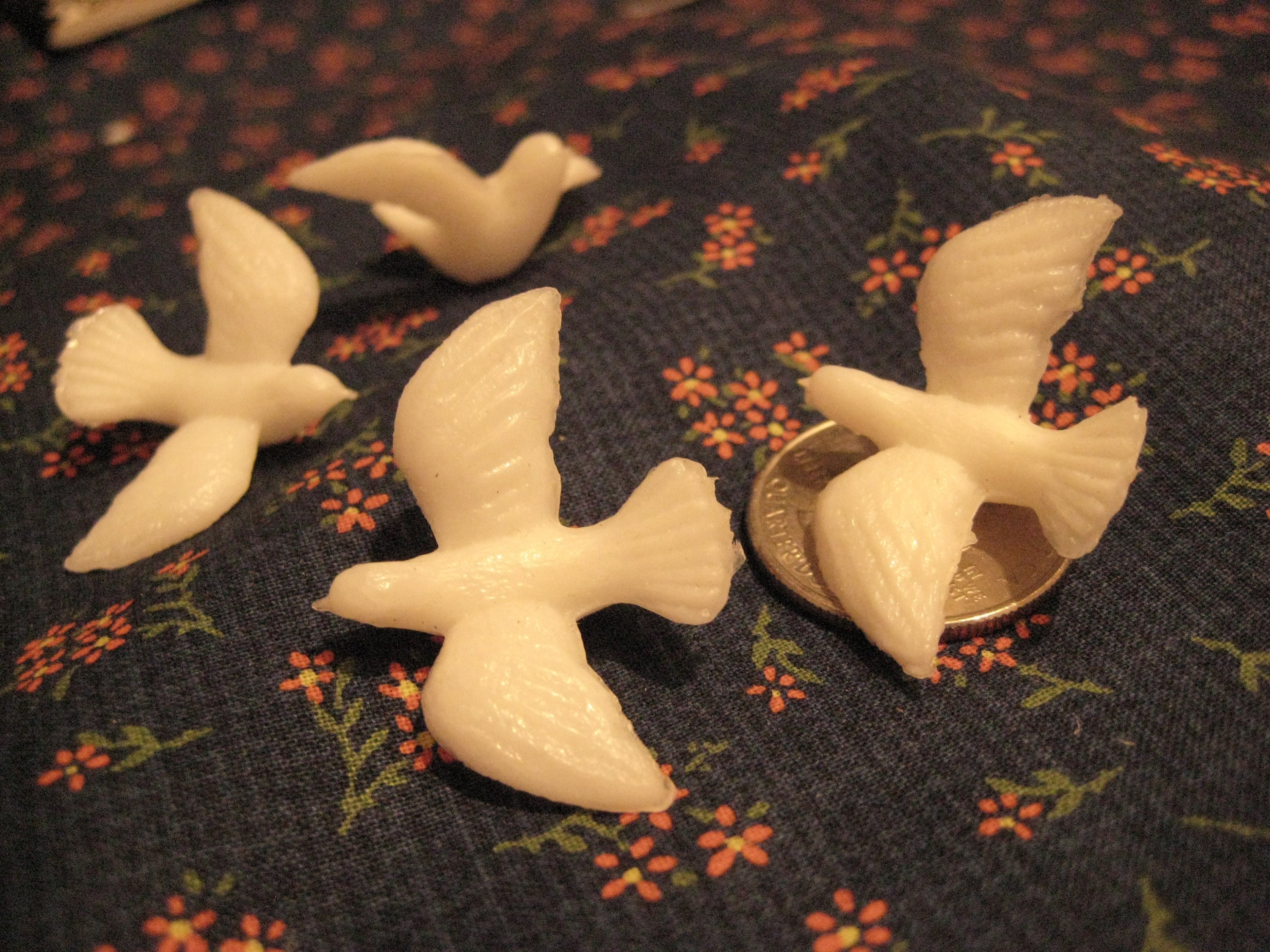 12 Small Plastic Doves White Doves Birds Baby Shower | Etsy