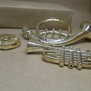 1 Vintage Small Gold Instruments, Plastic French Horn,gold Cello or ...