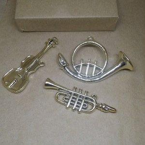 1 Vintage Small Gold Instruments, Plastic French Horn,gold Cello or ...