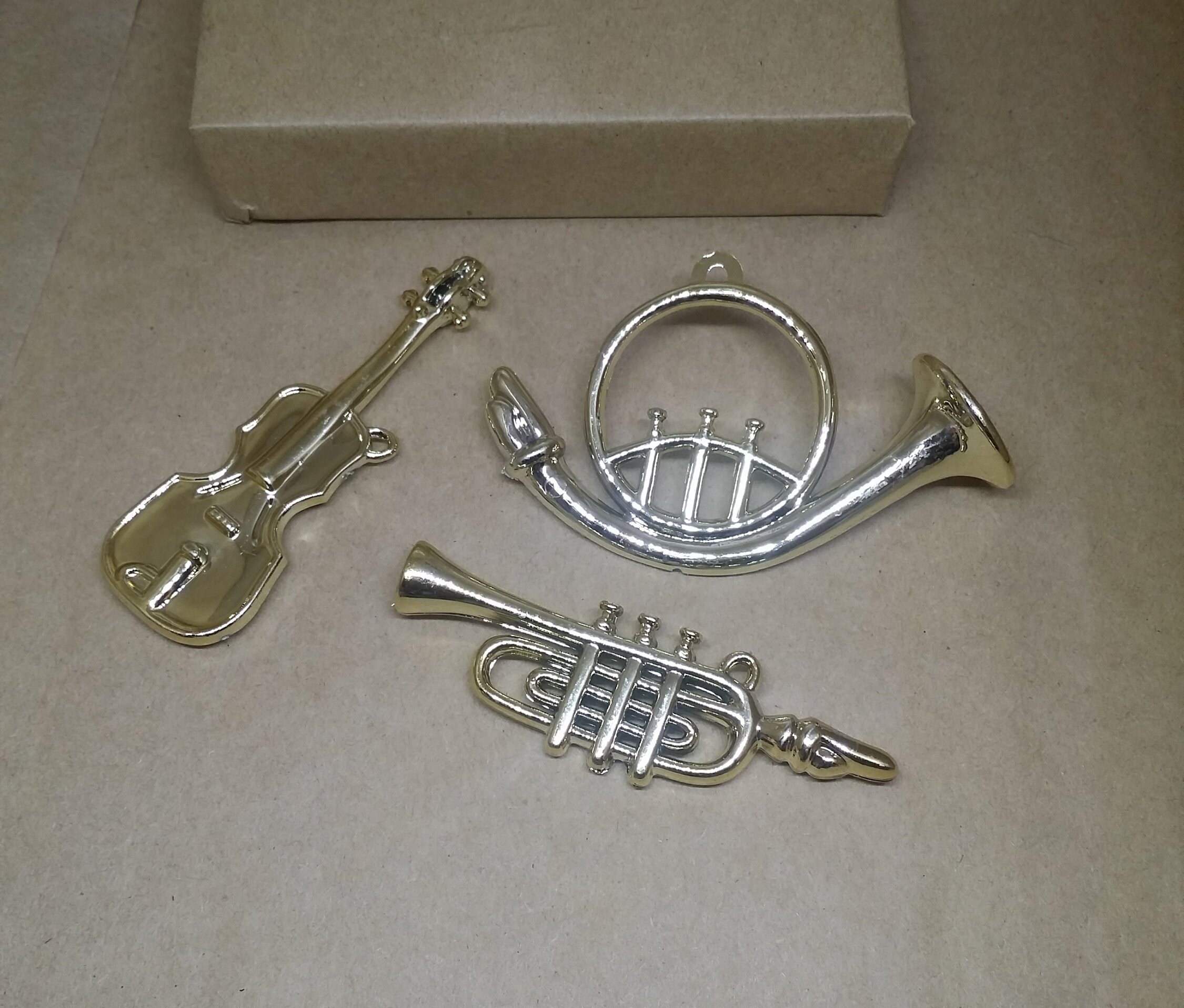 1 Vintage Small Gold Instruments Plastic French Horngold | Etsy
