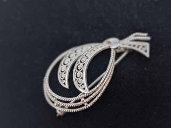 Vintage Silver Filigree Brooch, Marked 835 - Gem
