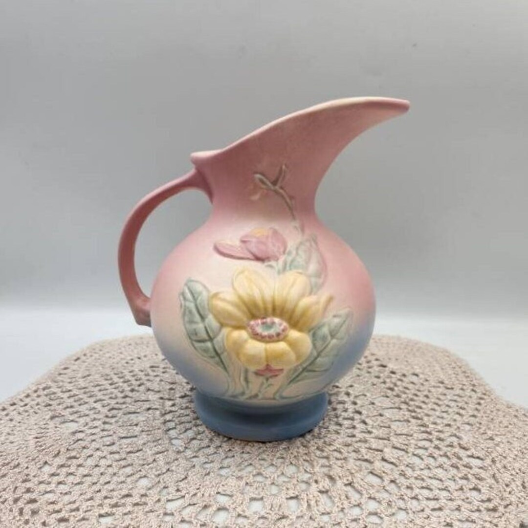 HULL Pottery Magnolia #5 7 Inch Pastel Pitcher / Vase, Matte Finish ...