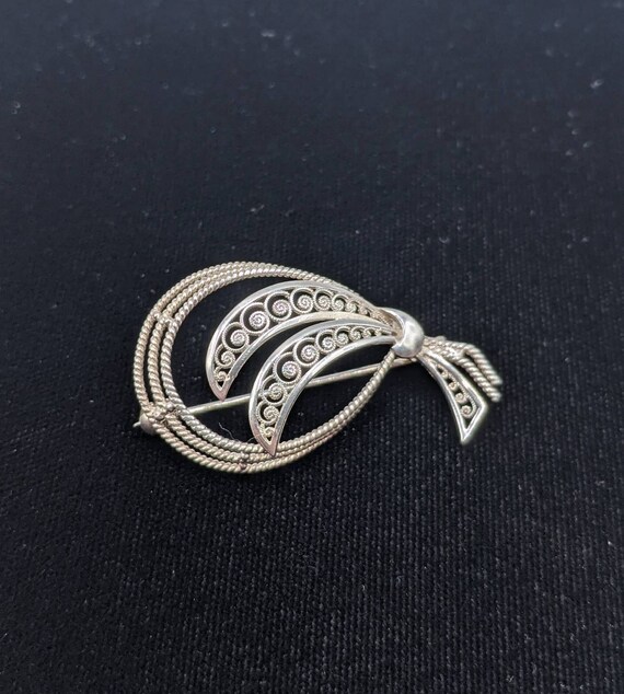 Vintage Silver Filigree Brooch, Marked 835 - Gem