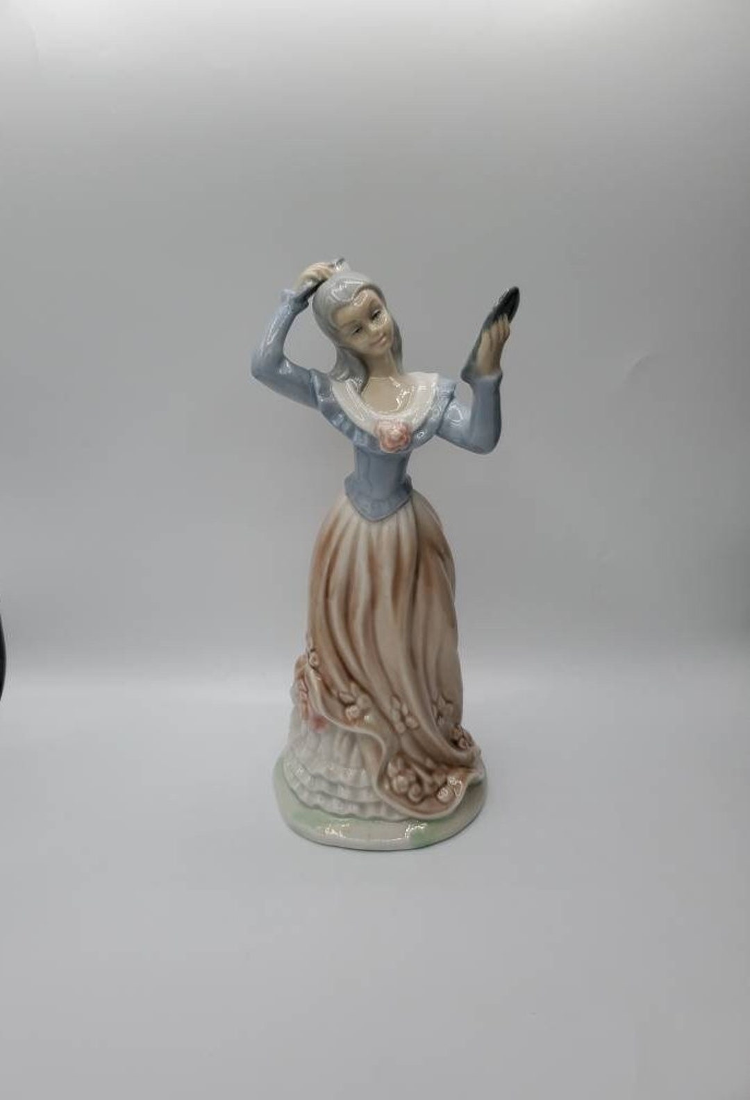 Vintage Tengra Valencia Porcelain Figurine of a Woman Brushing Her Hair ...