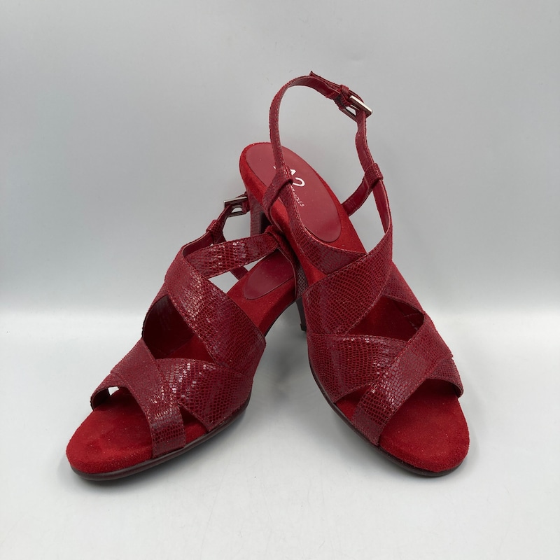 Red Sandals - Etsy