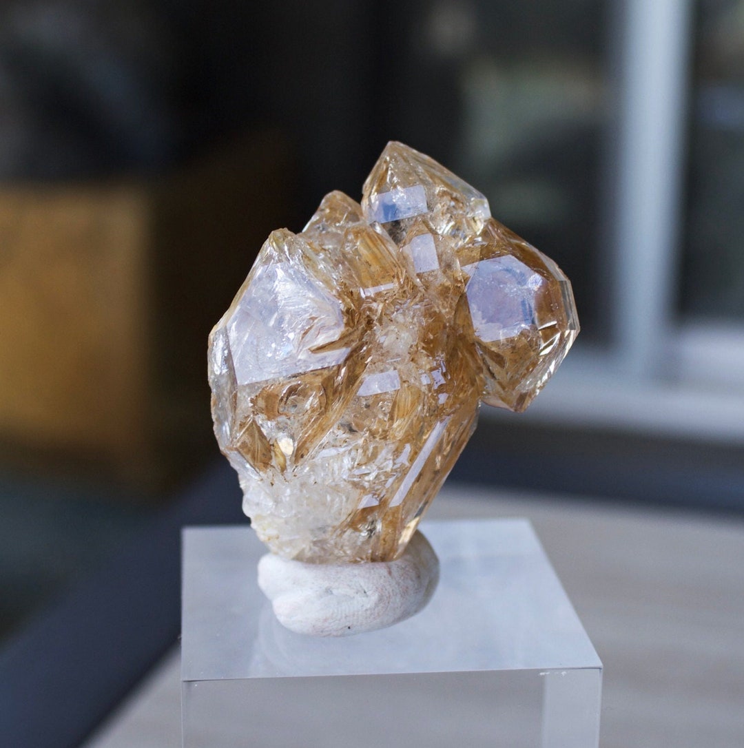 Stunning Elestial Castle Quartz Crystal With Clay Inclusion Skeletal ...