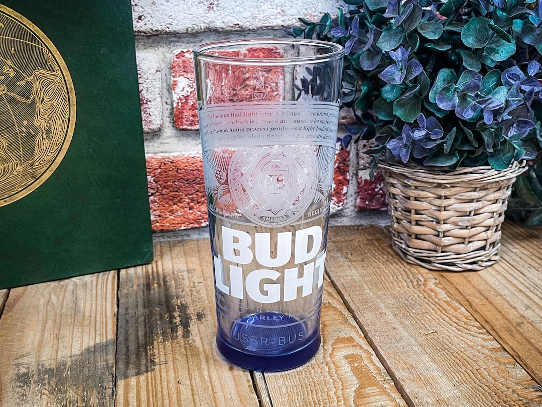 Engraved Bud Light Pint Glass. Personalised With Your Message. Great ...