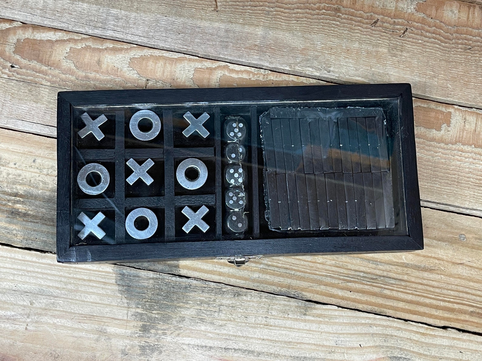 Stunning Personalised Harvey Makin Wooden Tic Tac Toe, Dominoes and ...