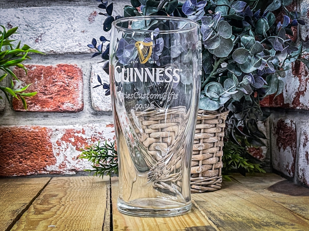 Engraved Guinness Harp Pint Glass. Personalised With Your Message ...
