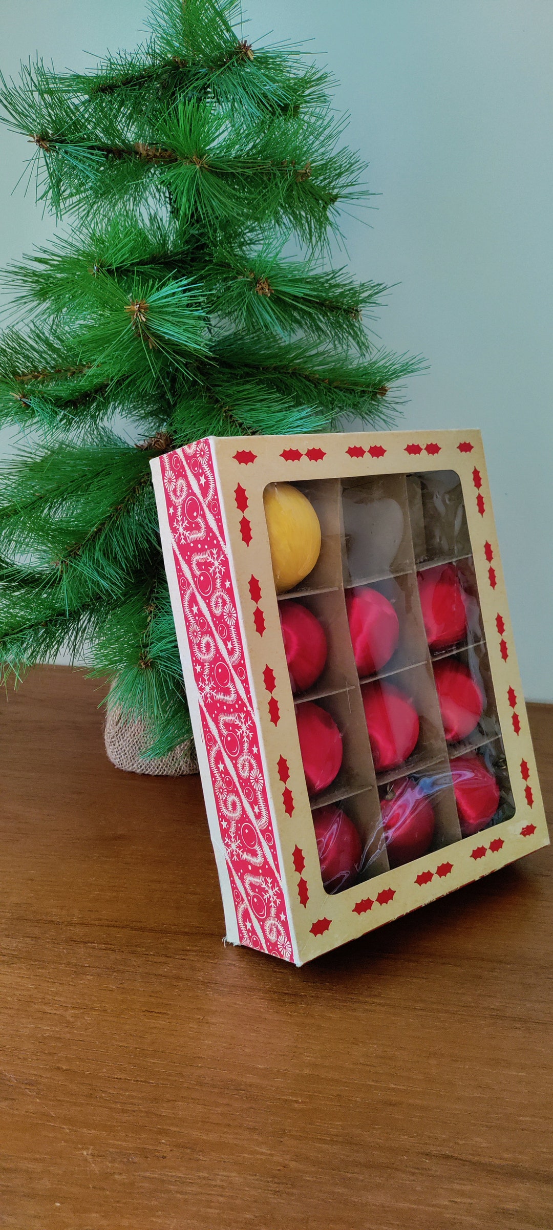 Vintage 1950's Mid-century Christmas COBY Glass Ornament BOX Decor ...