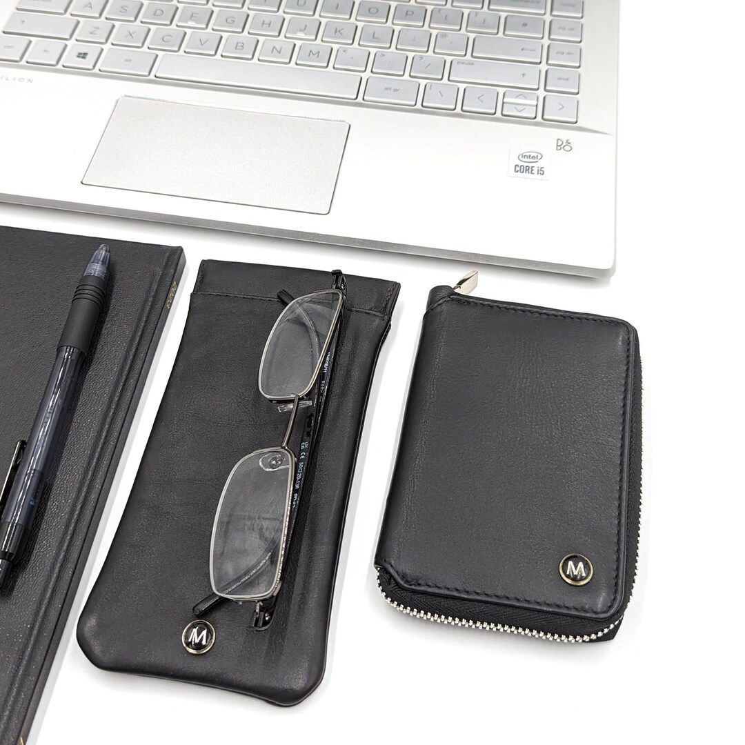 Handcrafted Italian Leather Zip Wallet With RFID Protection - Etsy