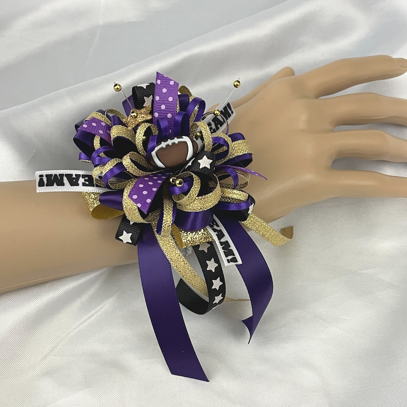 College Corsages - Etsy