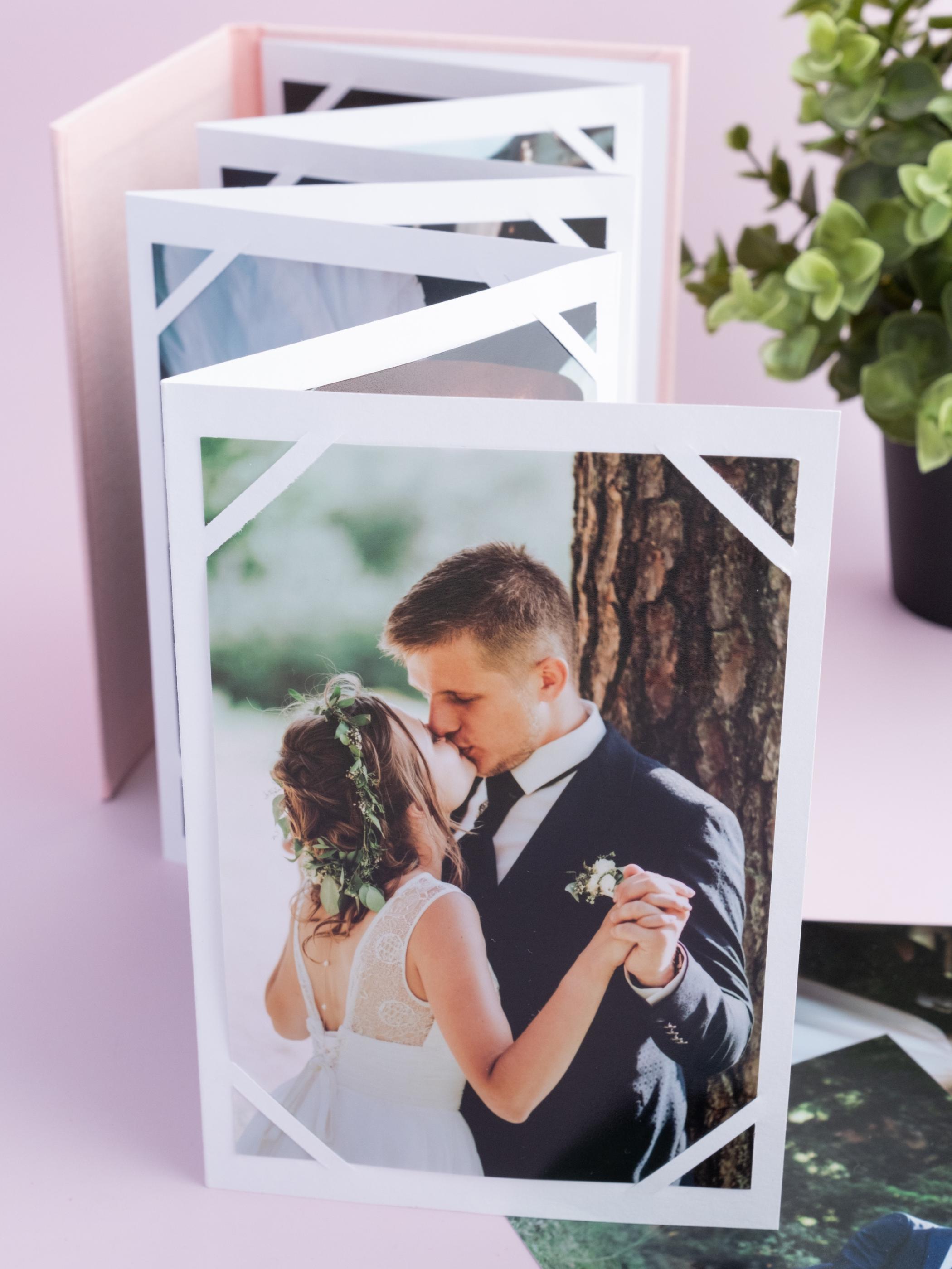 Personalized Photo Album for 14 4x6 Photos . Accordion Pull Out Book ...