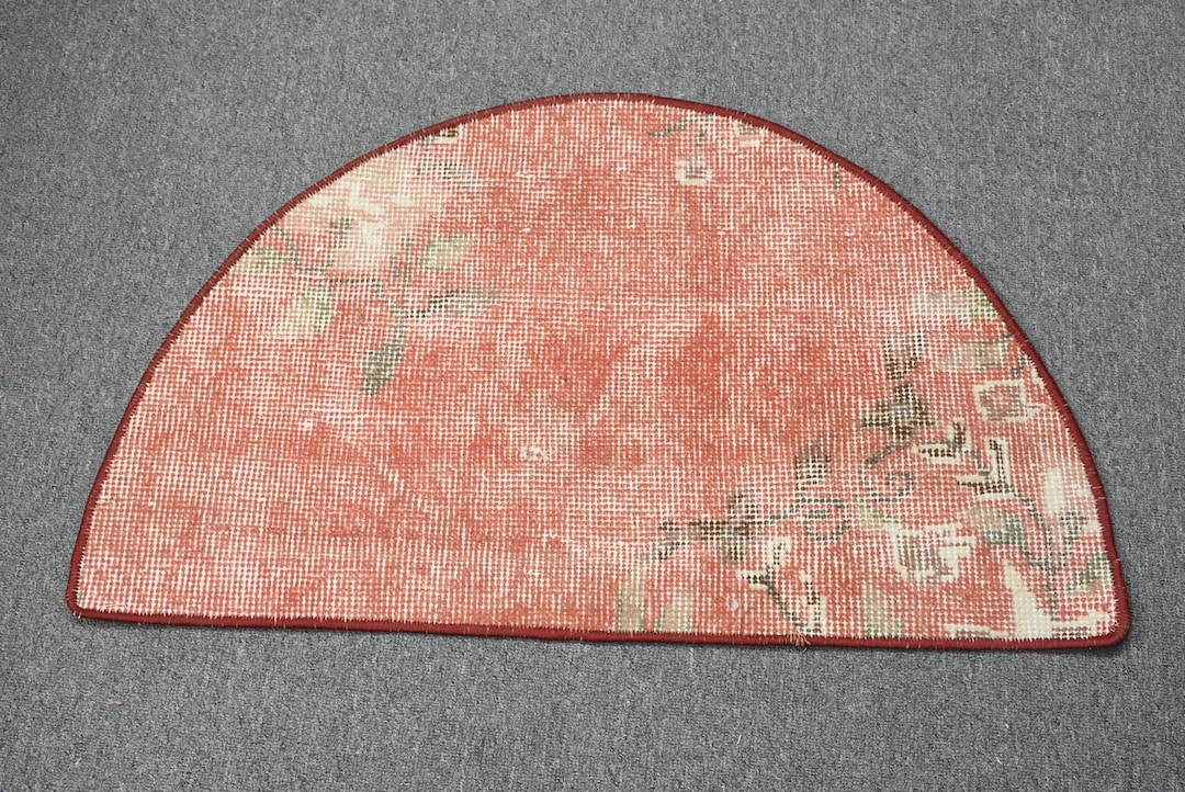 Vintage Turkish Semi-circle Rug, Distressed Area Rug, 74x45cm, 2x1ft ...