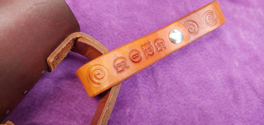 Embossed Genuine Leather Tankard Strap grog - Etsy