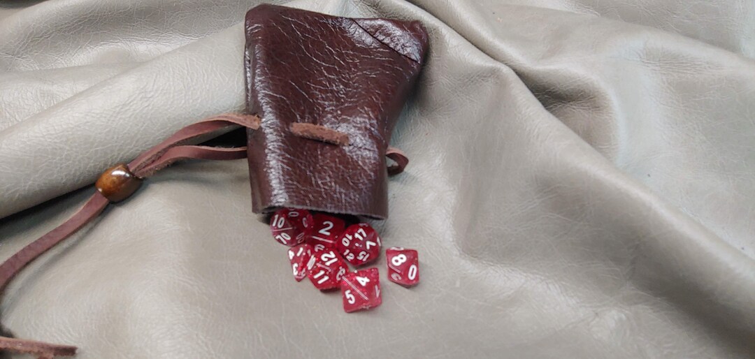 Genuine Leather Dice Pouch With 7 Piece Dice Set. - Etsy