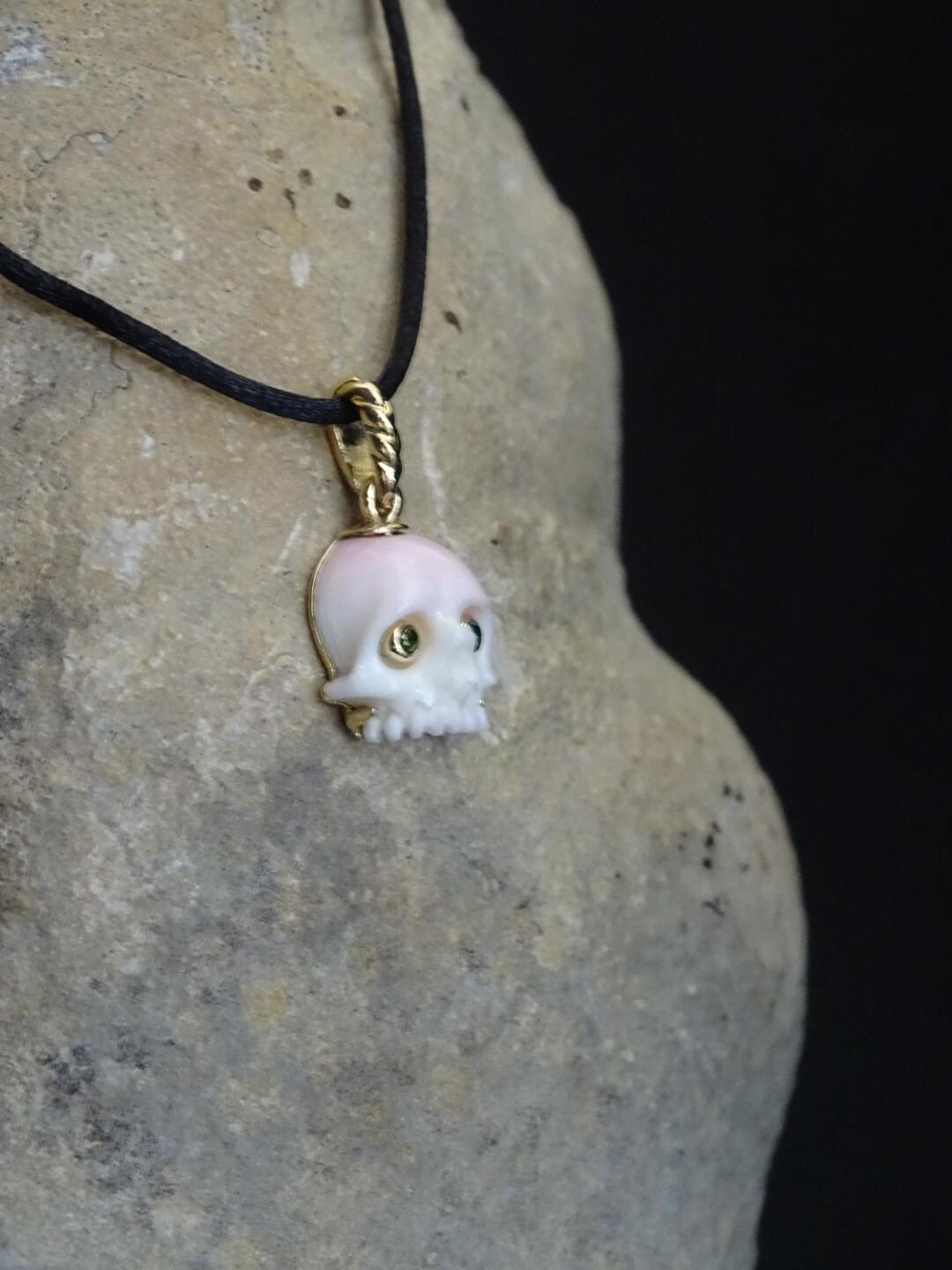 Human Skull Carved Caribbean Queen Conch Shell 14k Yellow Gold Handmade ...