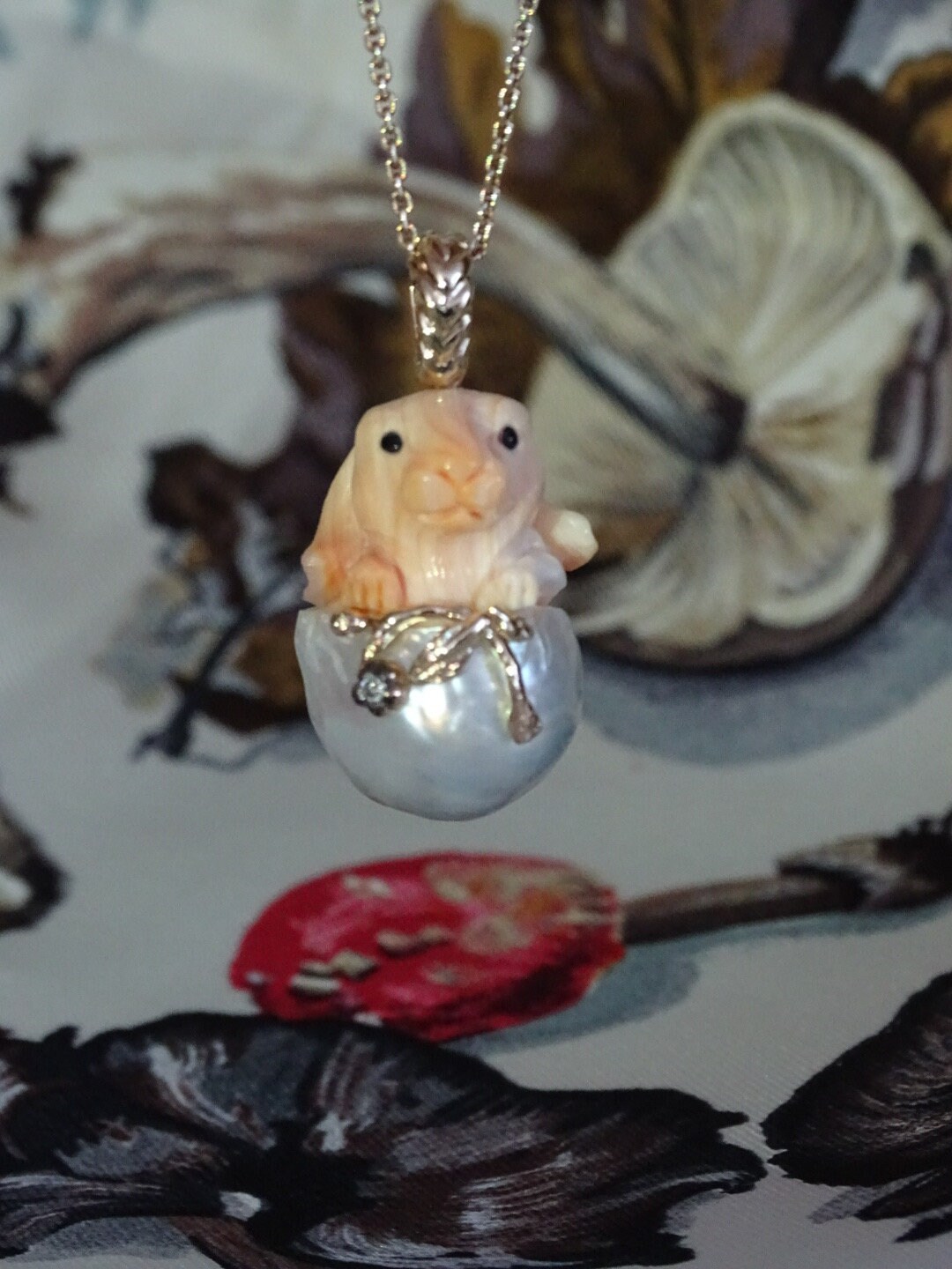 Apricot Color Trumpet Shell Bunny Rabbit Design Carving Inlayed in ...