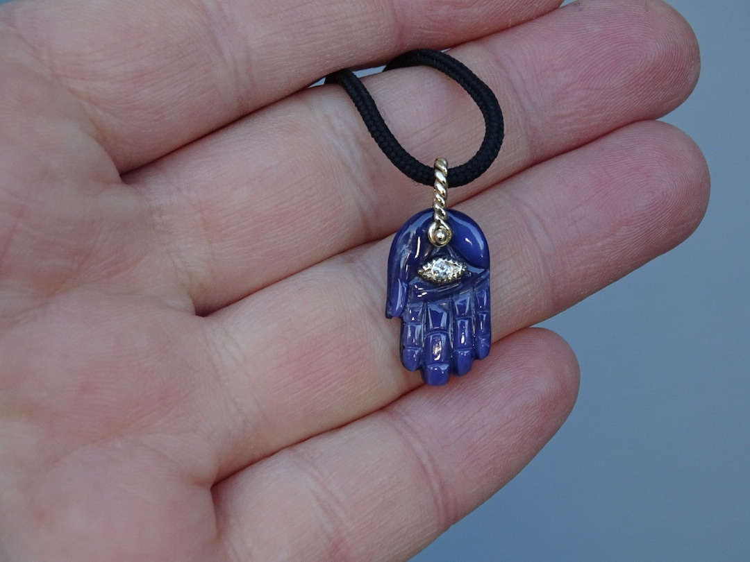 Carved Purple Clam Shell Hamsa Hand 14k Yellow Gold Pendant With ...