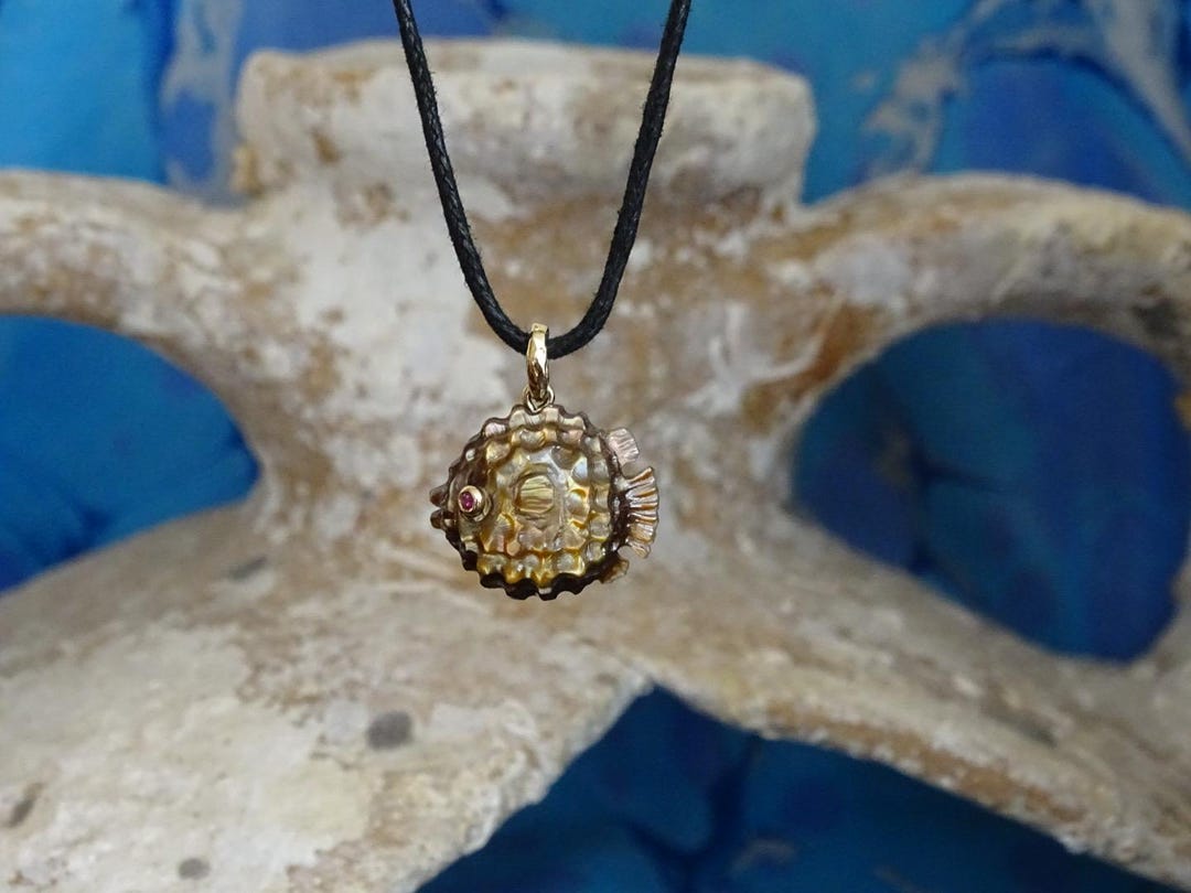 Hand Carved Penguin Wing Oyster Shell 14k Yellow Gold Blowfish Pendant ...