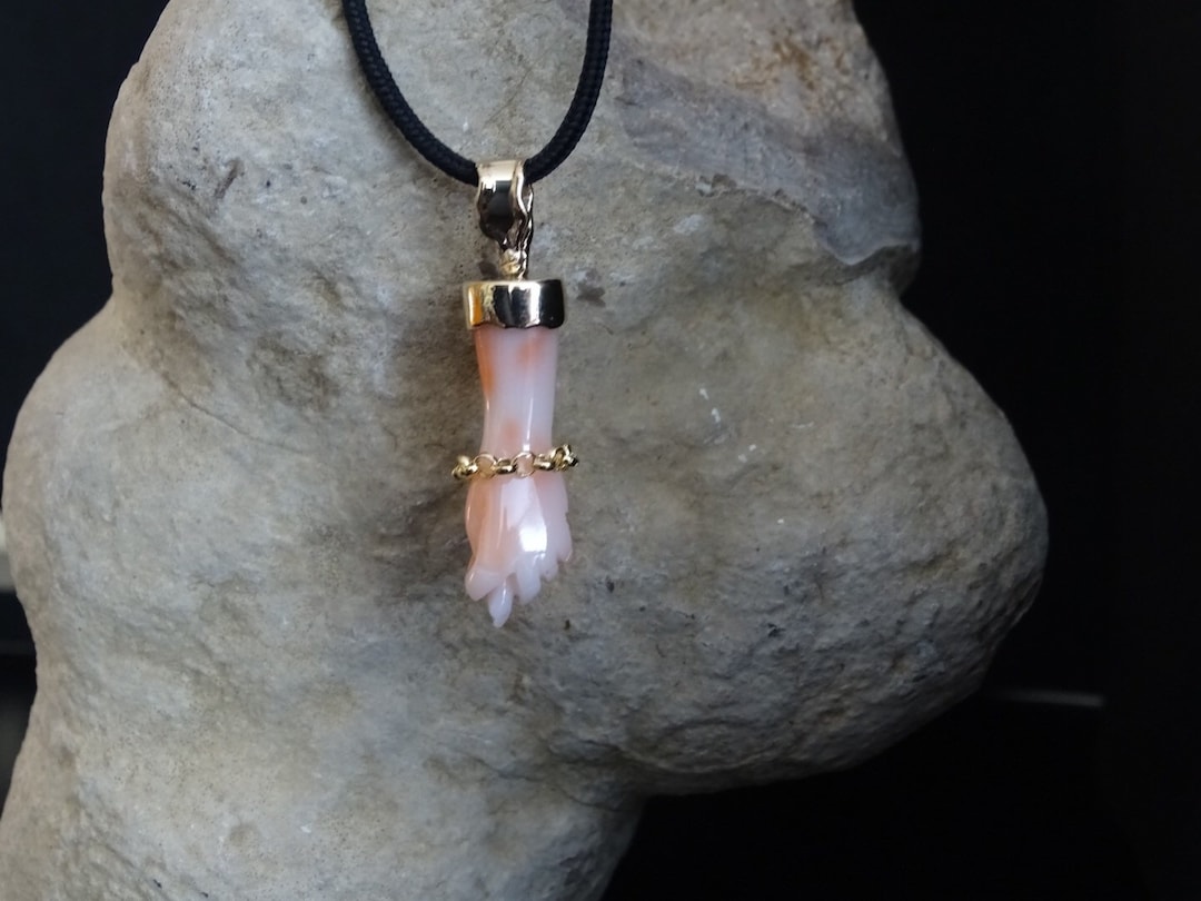 14k Gold Mano Fico Pendant: Pale Pink Coral Good Luck Charm - Etsy