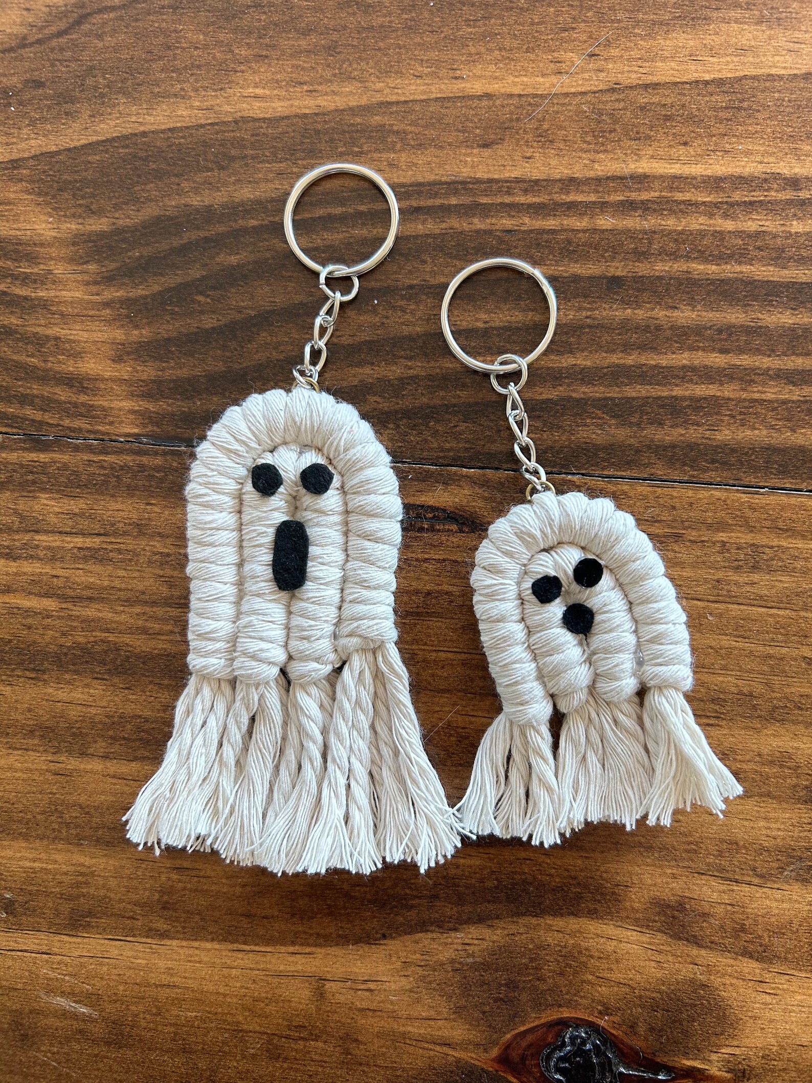 Macrame Ghost Keychain - Spooky Ghost Keyring - Halloween Decor ...