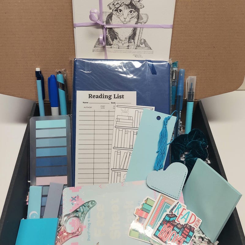 Book Bundle - Etsy