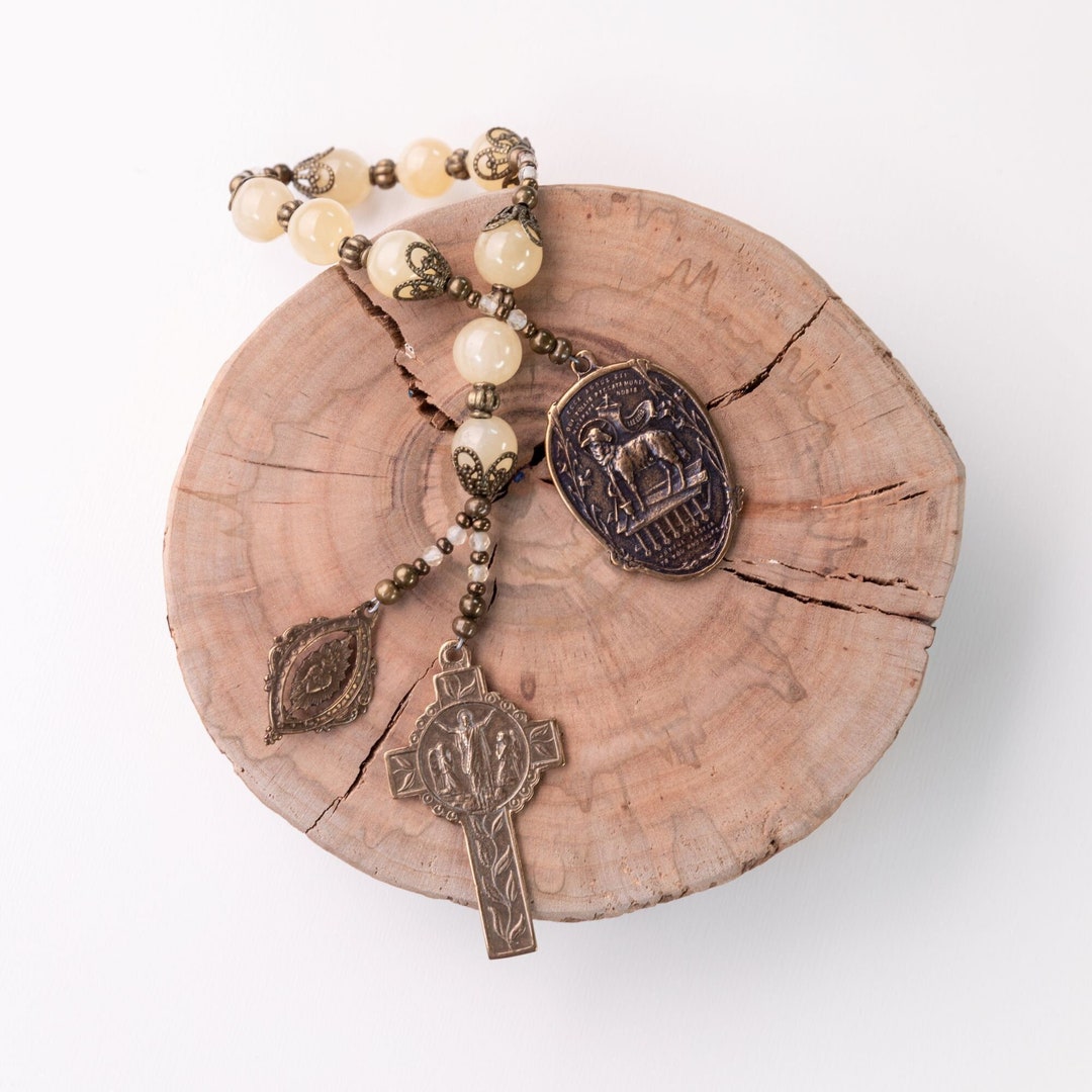 Lamb of God Catholic Chaplet Celebrating Agnus Dei, the Easter ...