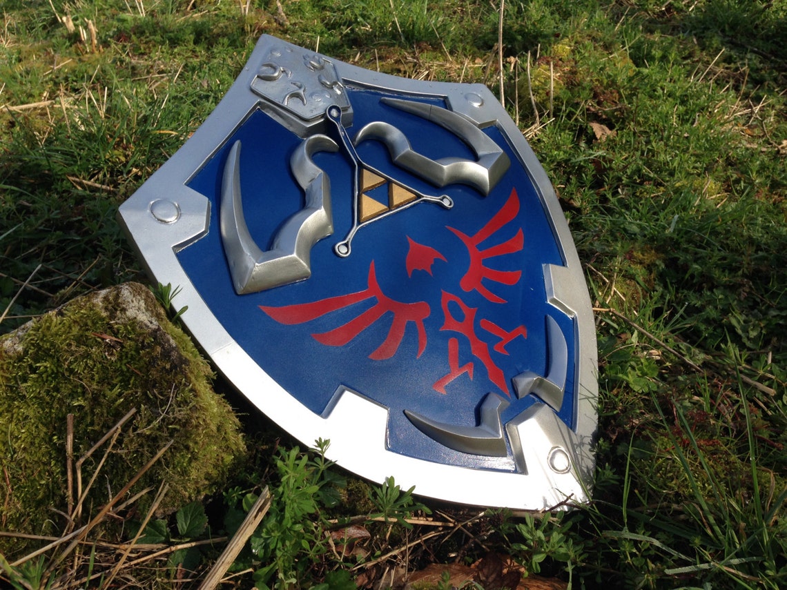 Hylian Shield Full Size Replica Cosplay - Etsy
