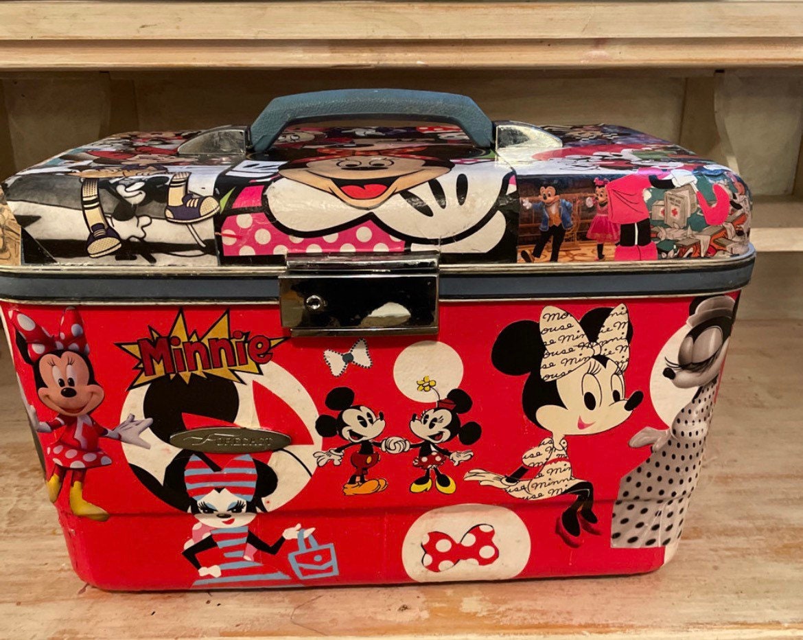 MADE TO ORDER: Minnie Mouse Inspired Train Case - Etsy