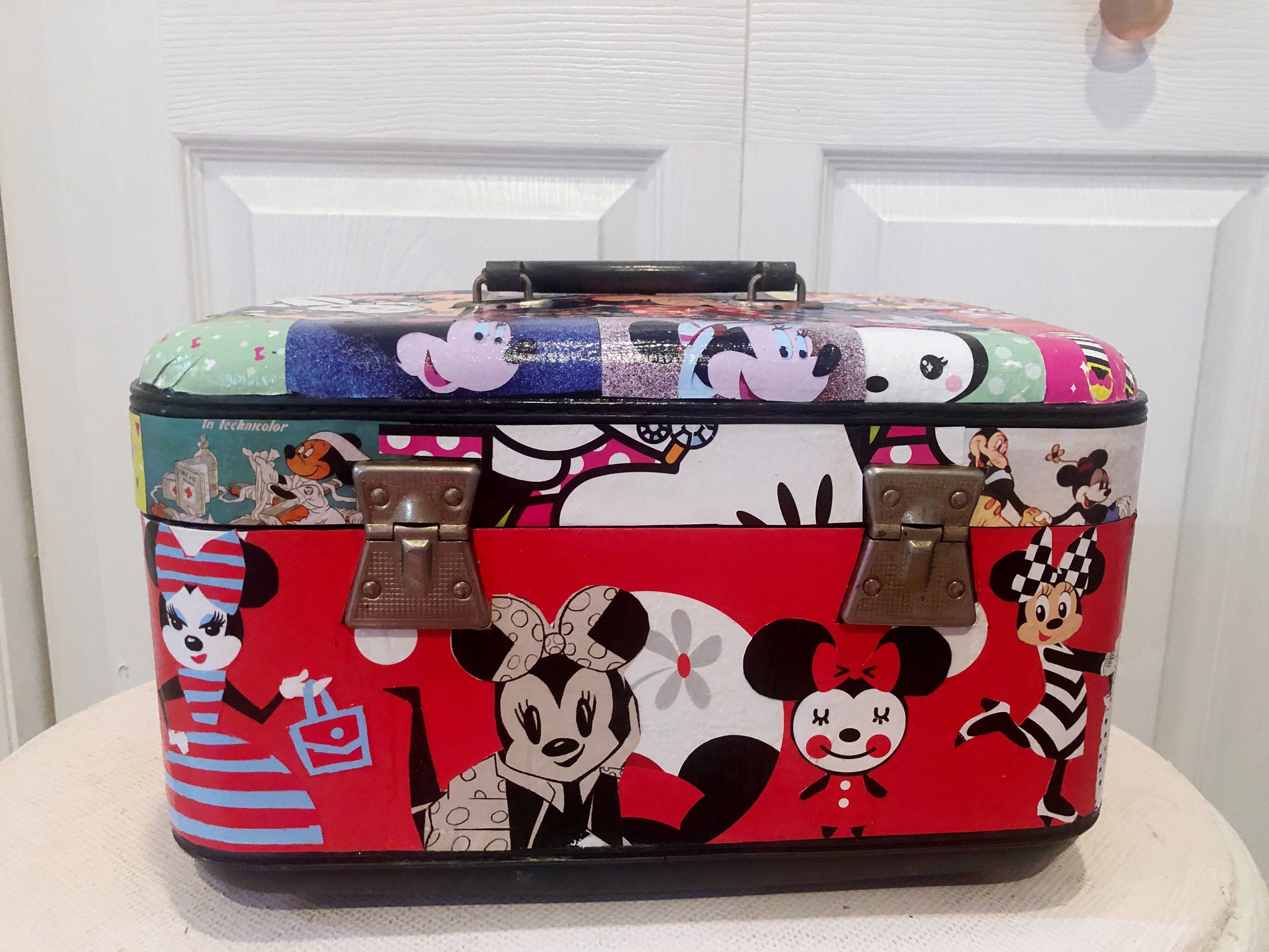 MADE TO ORDER: Minnie Mouse Inspired Train Case - Etsy