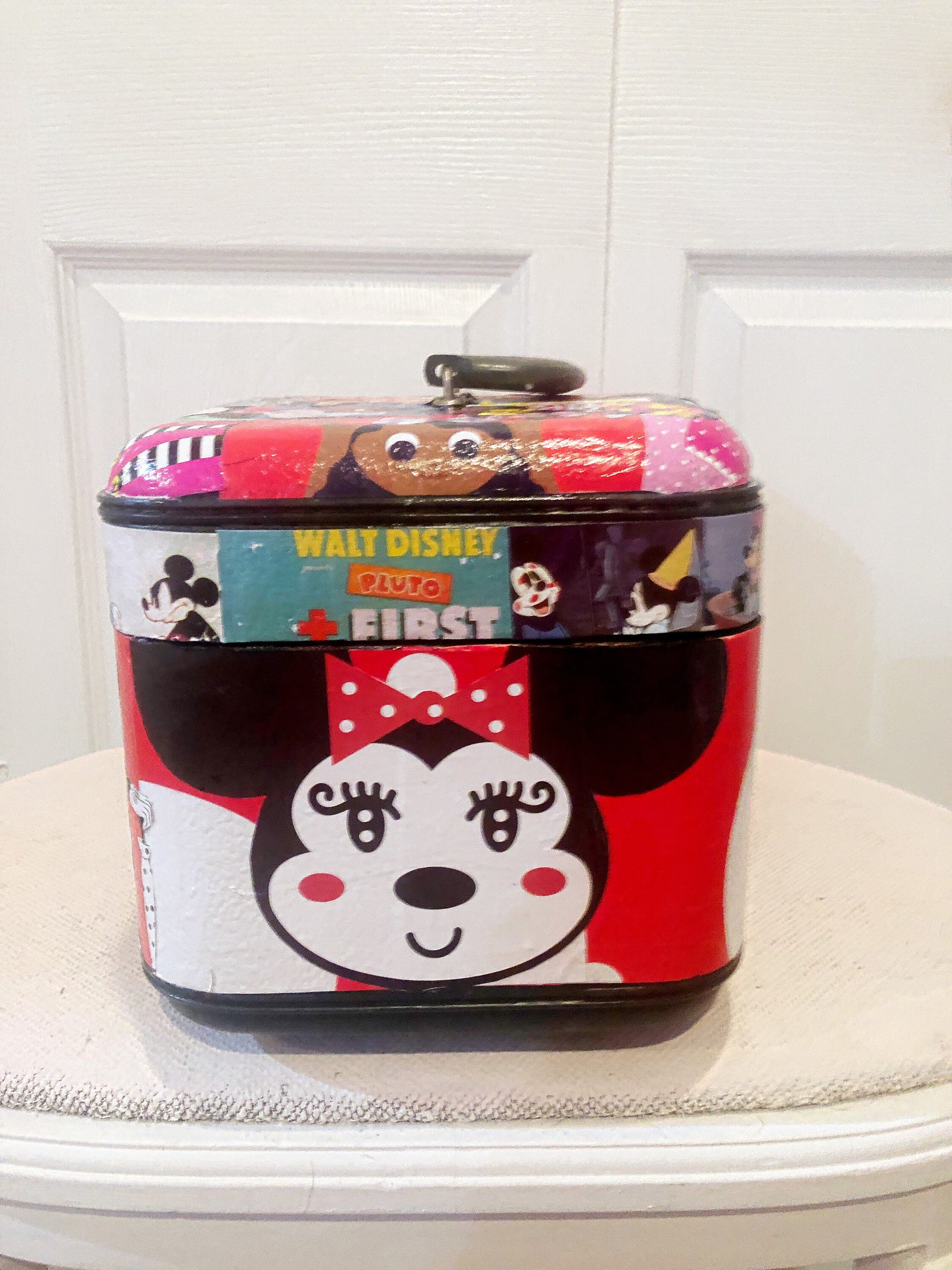MADE TO ORDER: Minnie Mouse Inspired Train Case - Etsy
