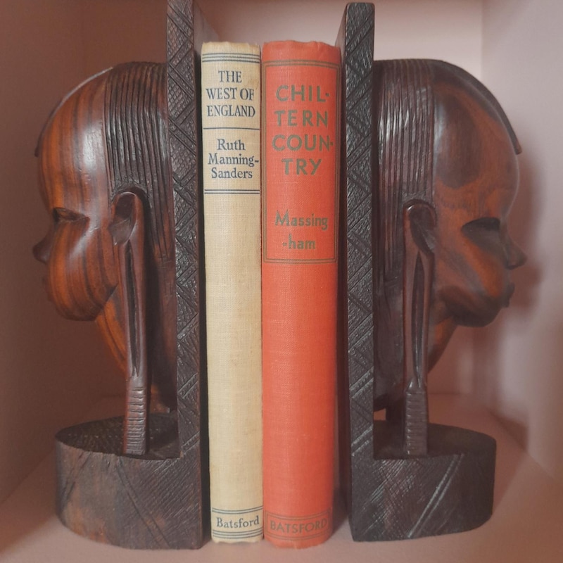 Wooden Figure Bookend - Etsy UK