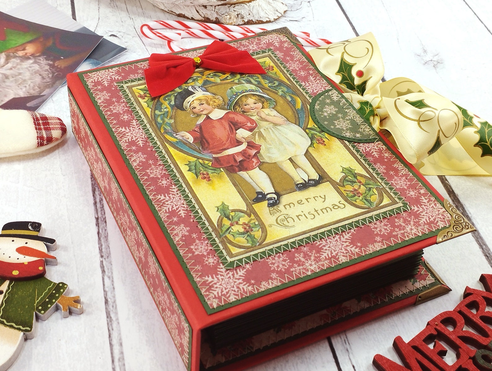 Vintage Christmas Scrapbook Album, Old Style Christmas Photo Album ...