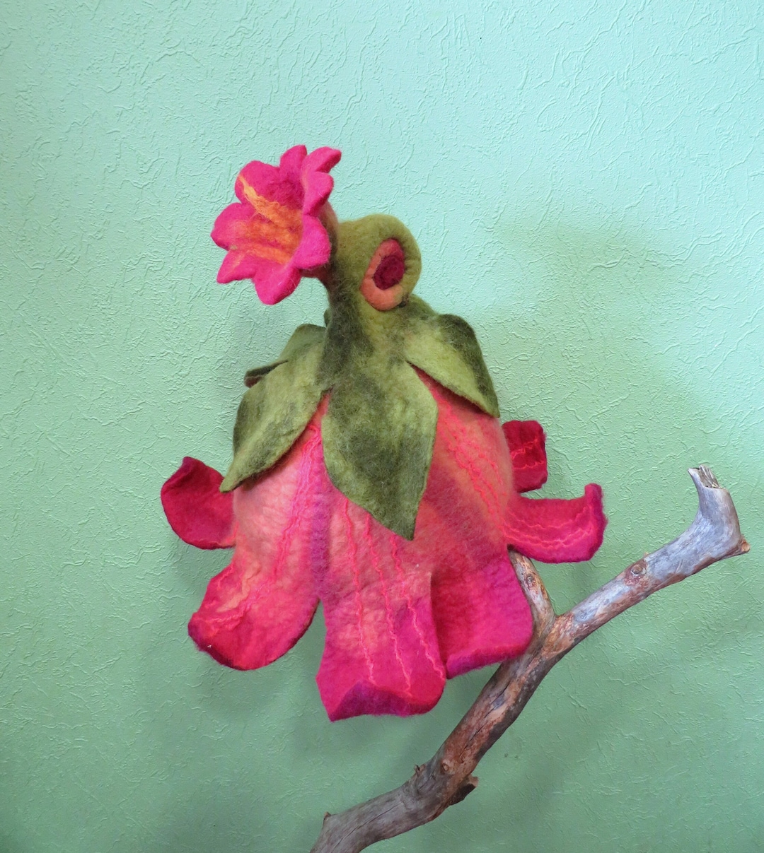 Beautiful Pink, Coral Pink, Purple Colors Bell Flower Hat With Rolled ...