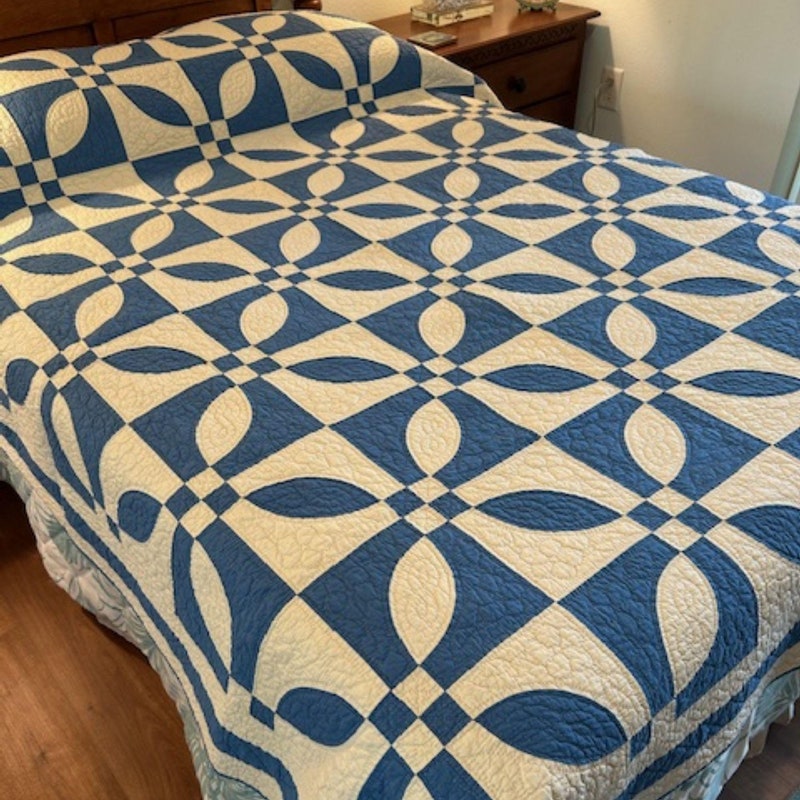 Blue and White Quilt - Etsy