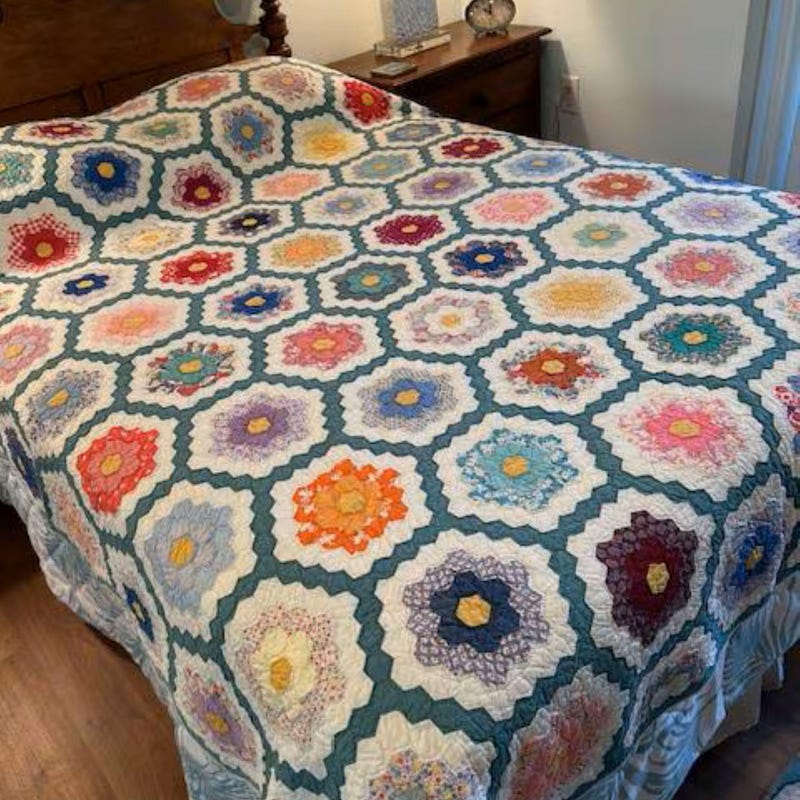 Flower Garden Quilt - Etsy