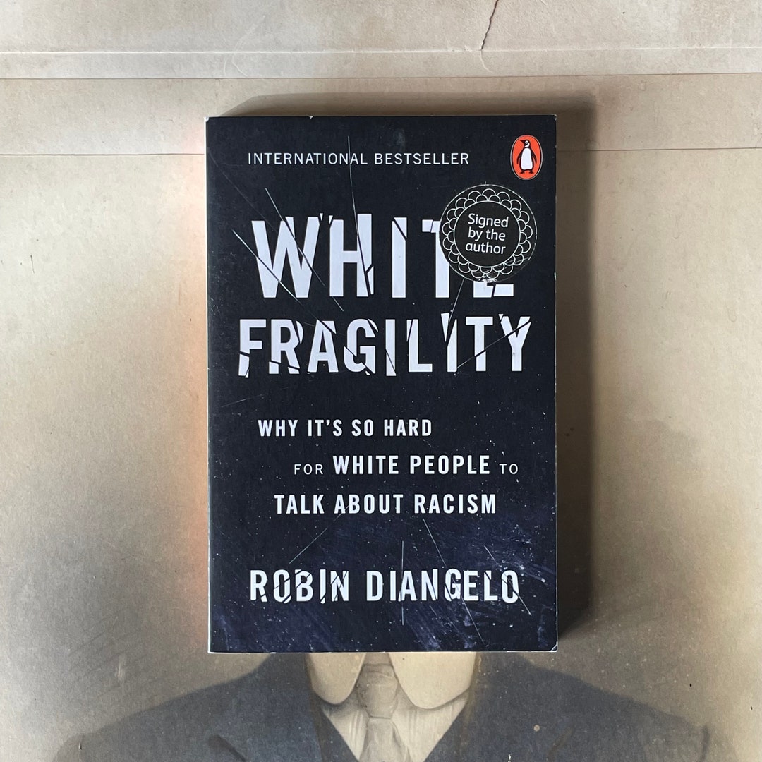 Vintage Book - White Fragility by Robin Diangelo Published by Penguin ...