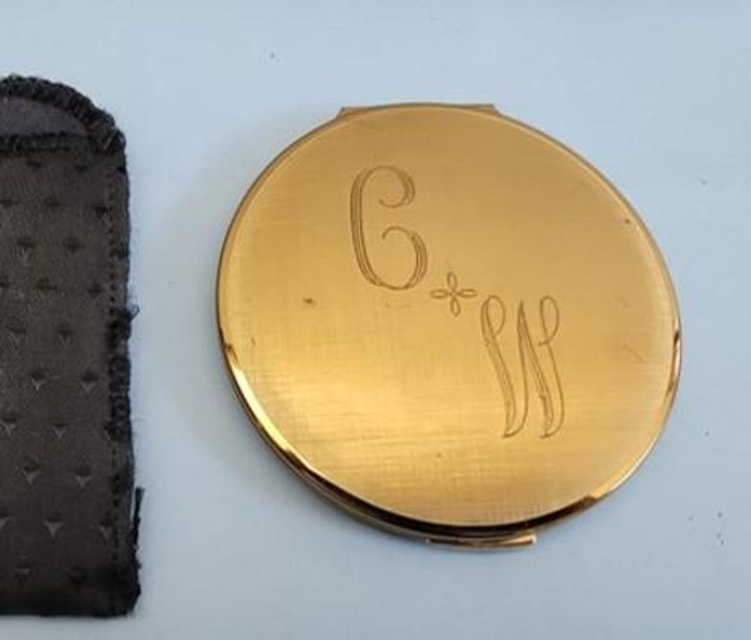 Stratton England Women's Gold Tone Compact, Vintage 1970's Stratton ...