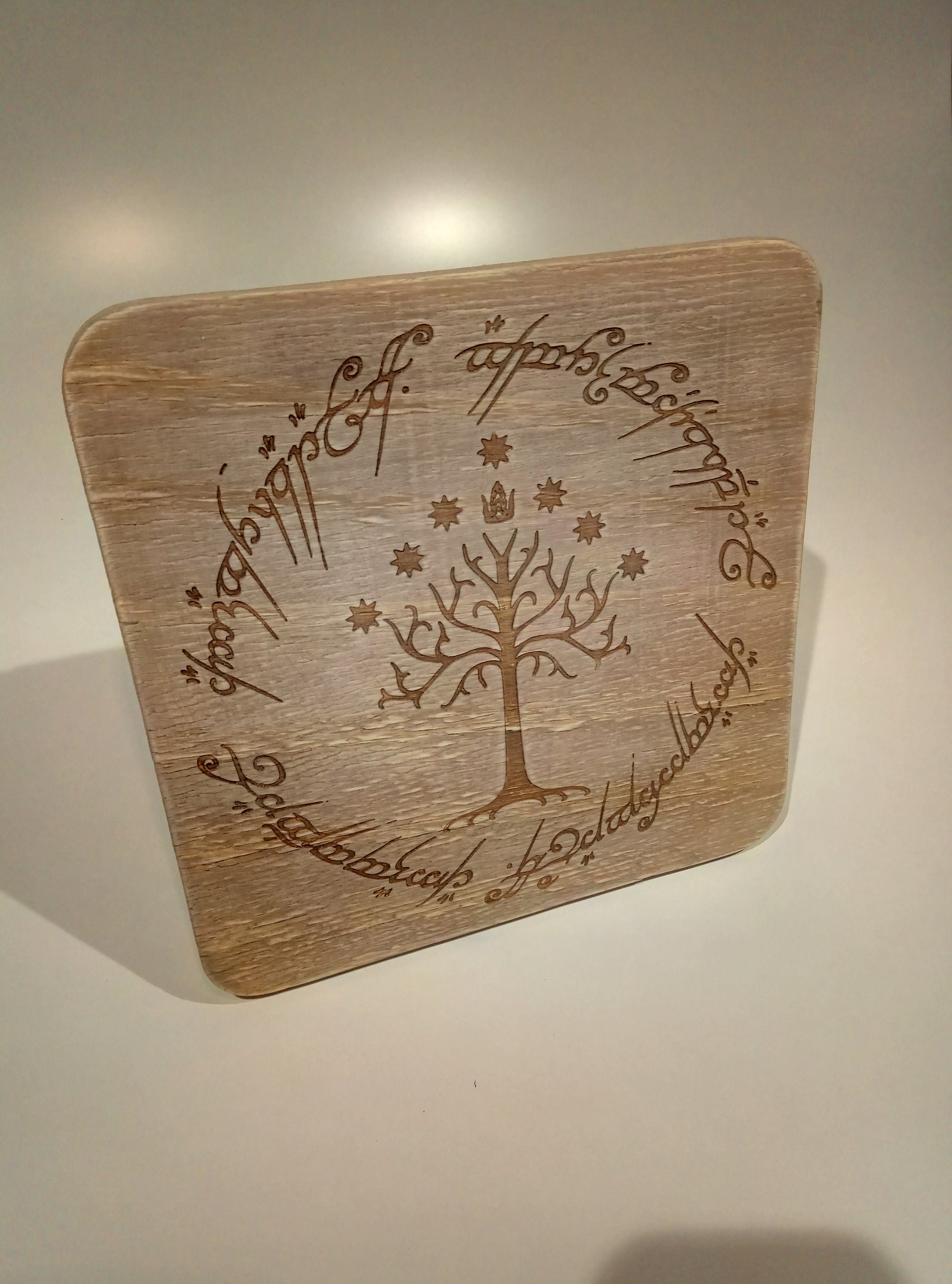 White Tree of Gondor Circled in Elvish Script Wooden Plaque - Etsy