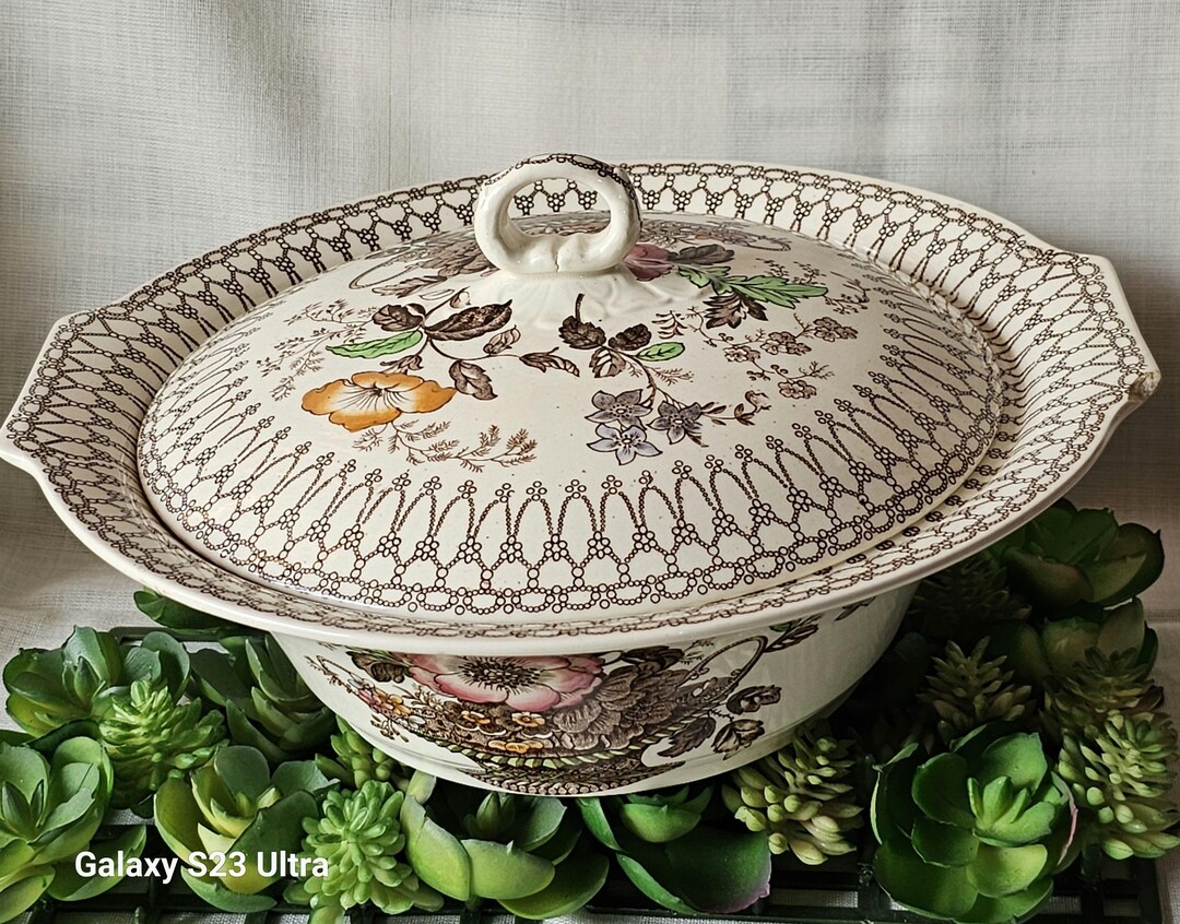 Antique Myott Son & Co Bonnie Dundee Made in England Round Tureen With ...