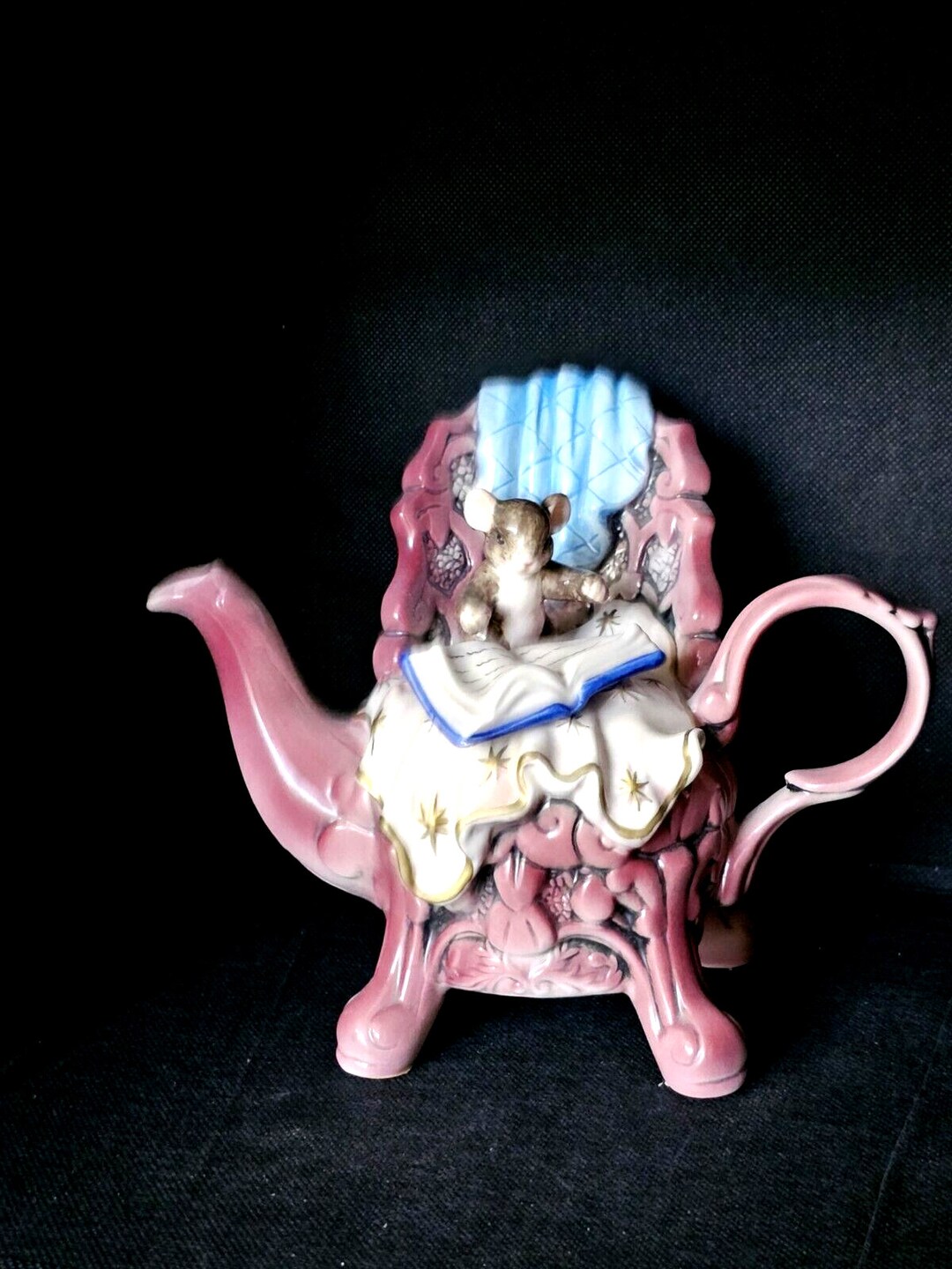 Vintage SF Music Box Co. Musical Teapot Chair: Mouse Reading "love ...