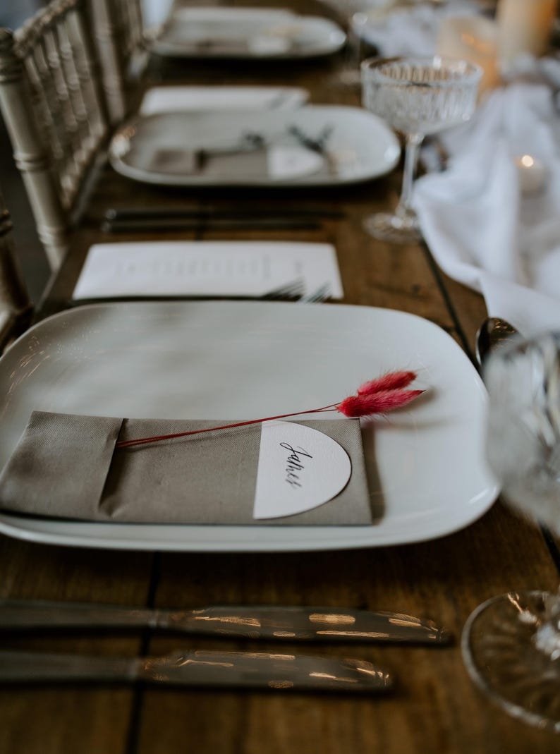 Arched Place Cards With Handwritten Calligraphy / Place Name Cards - Etsy