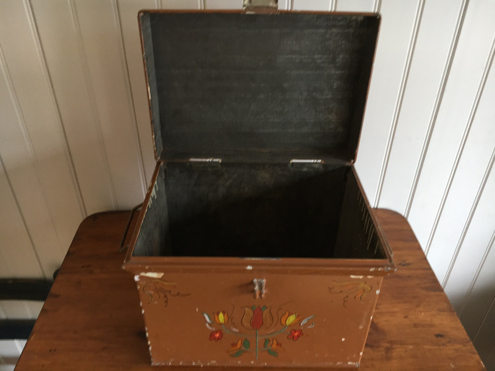 Large Primative Tin Bread or Cake Box - Etsy