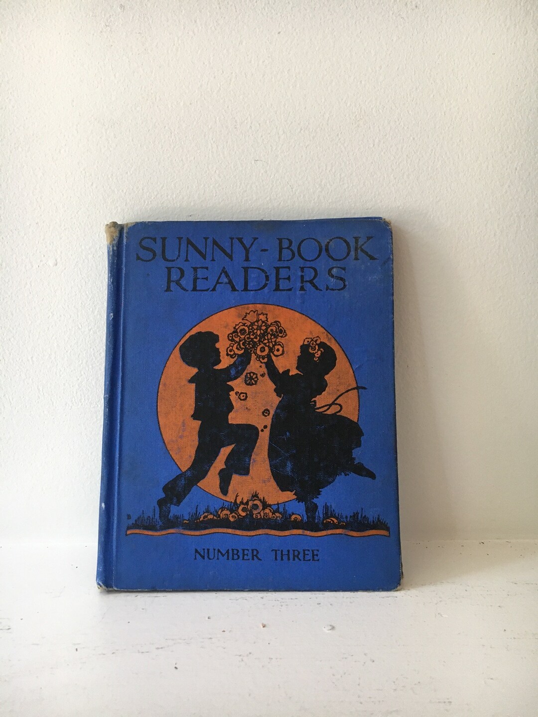 Sunny Book Readers 1918 - Etsy