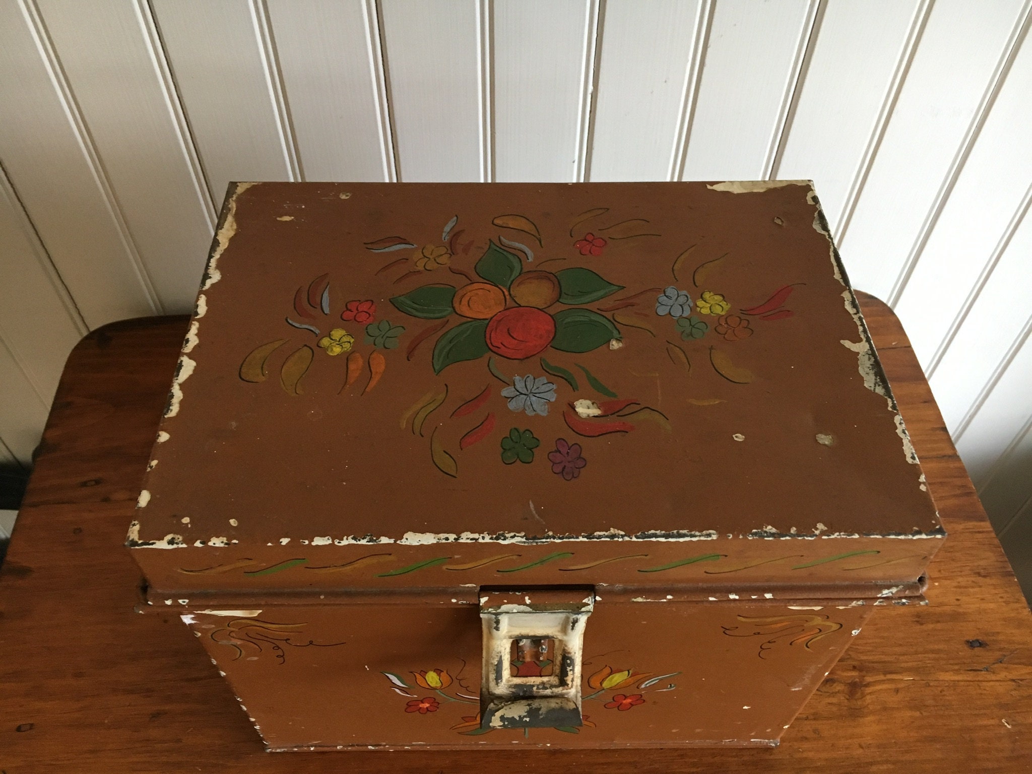 Large Primative Tin Bread or Cake Box - Etsy
