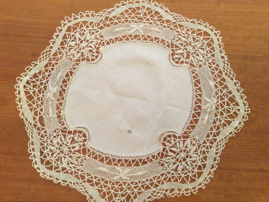 Vtg.round Table Doily W. Handmade Lace Border - Etsy