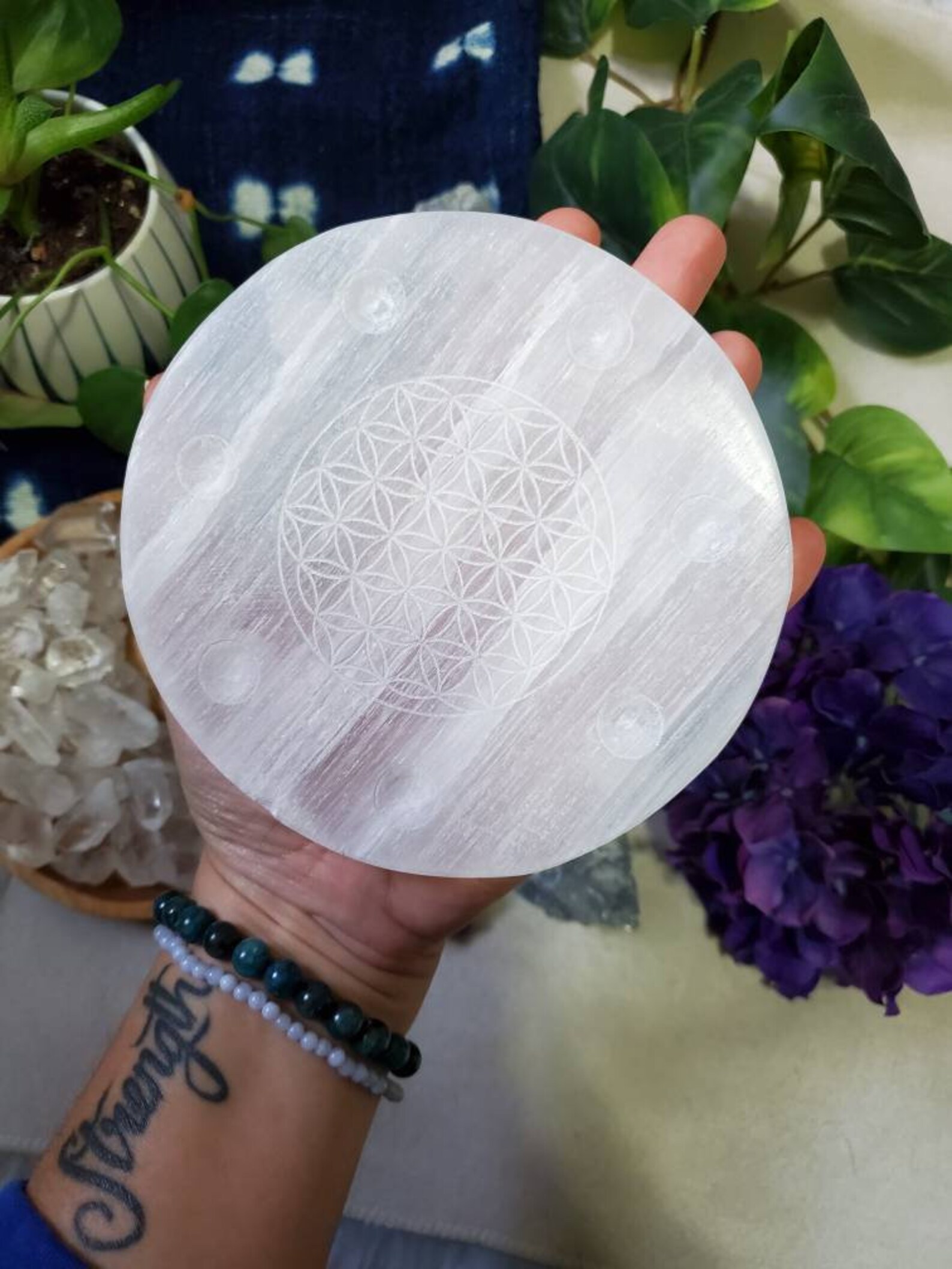 Seven Chakra Stone Sphere Set With Selenite Grid, Crystal Spheres ...