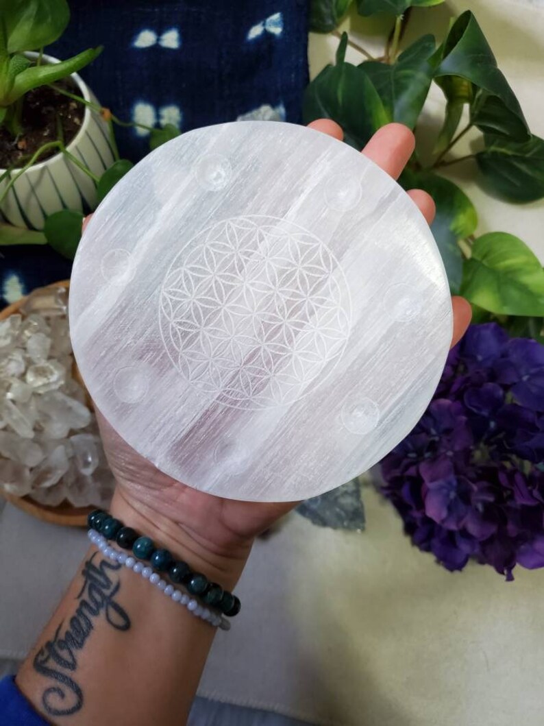 Seven Chakra Stone Sphere Set With Selenite Grid, Crystal Spheres ...