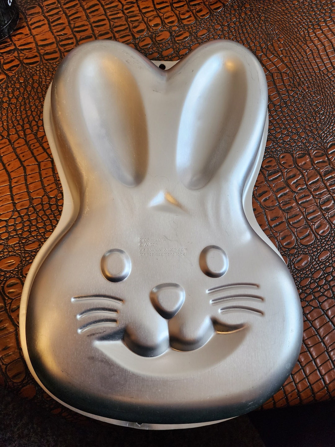 Vintage Bunny Rabbit Cake Pan Wilton Aluminum Metal Mold Girl Boy Baby ...